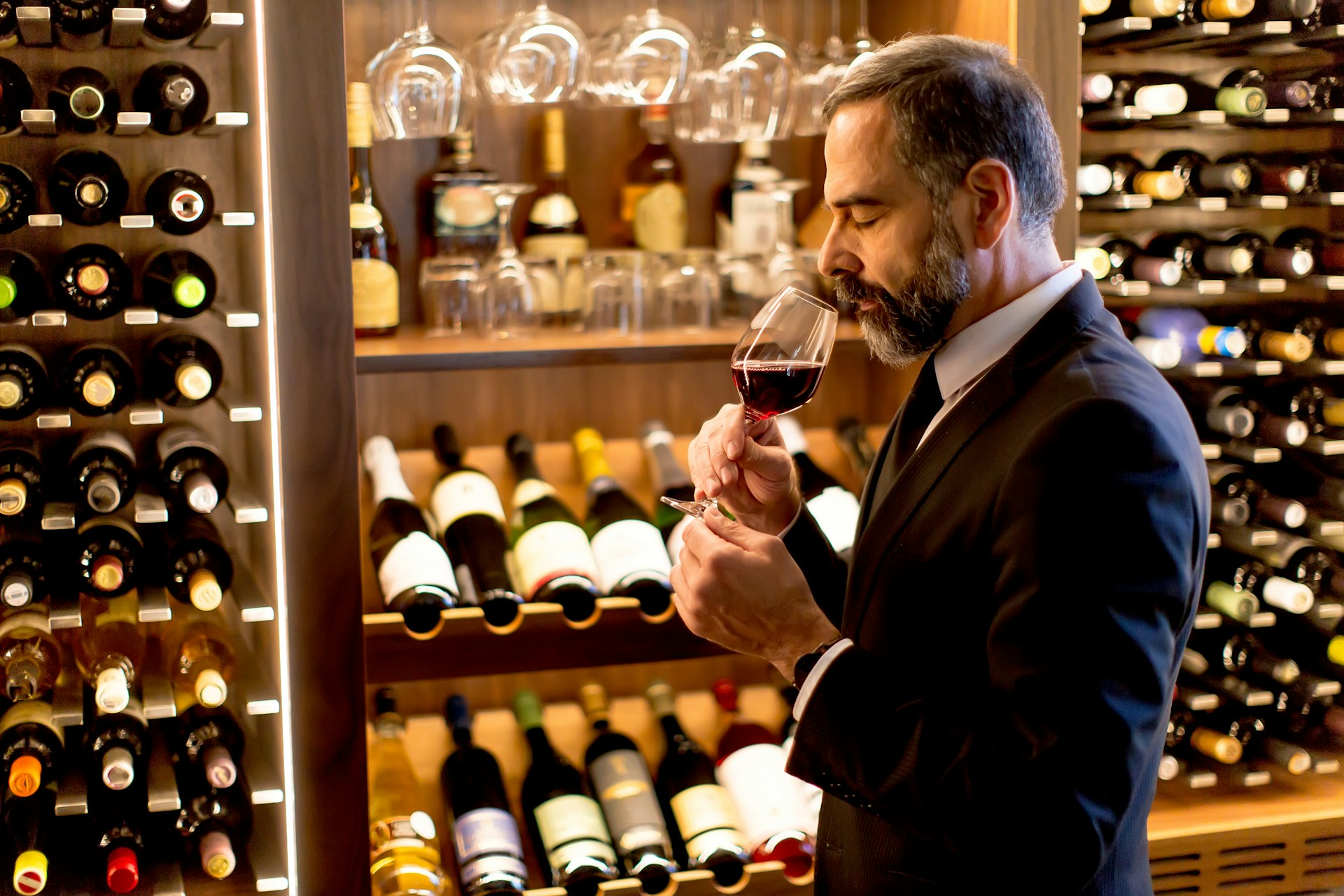 Tips for Shopping at Liquor Outlets in Las Vegas